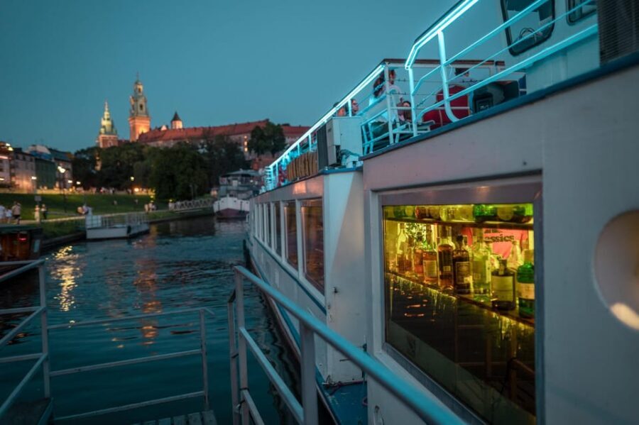 Kraków: Evening or Night River Cruise - The Experience from Start to Finish
