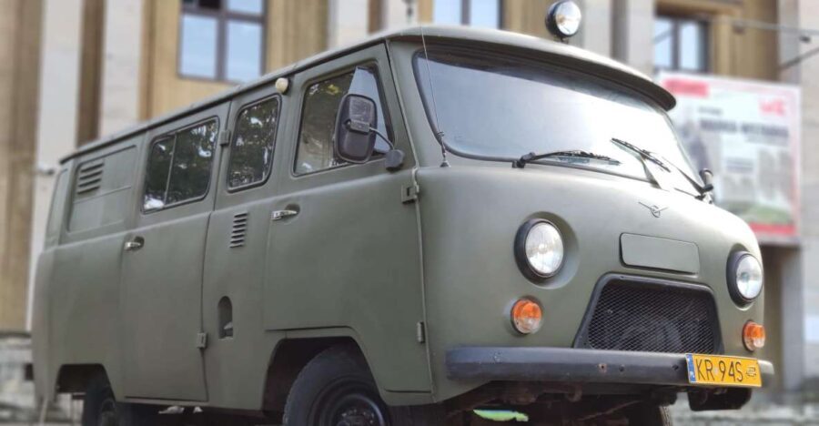 Krakow: Guided Tour to Nowa Huta on Commie Retro Van - The Itinerary Breakdown
