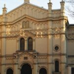 Krakow Kazimierz and Jewish Ghetto Tour with Synagogues - Final Thoughts: Who Will Love This Tour?