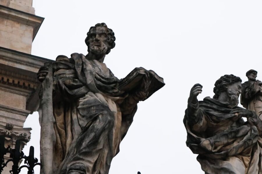 Krakow: Old Town Walk and Underground Museum Tour - Who is This Tour Best For?