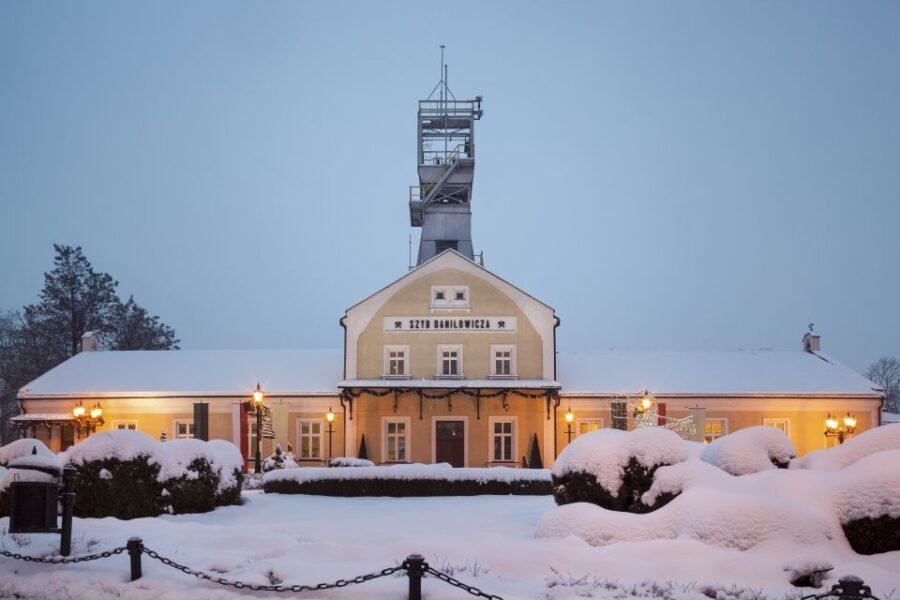 Krakow: River Cruise and Wieliczka Salt Mine Group Tour - Practical Aspects and Value