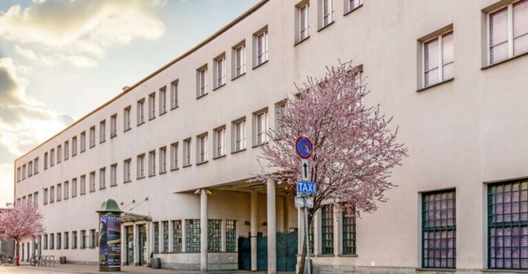 Krakow: Schindler's Factory Guided Tour - FAQ