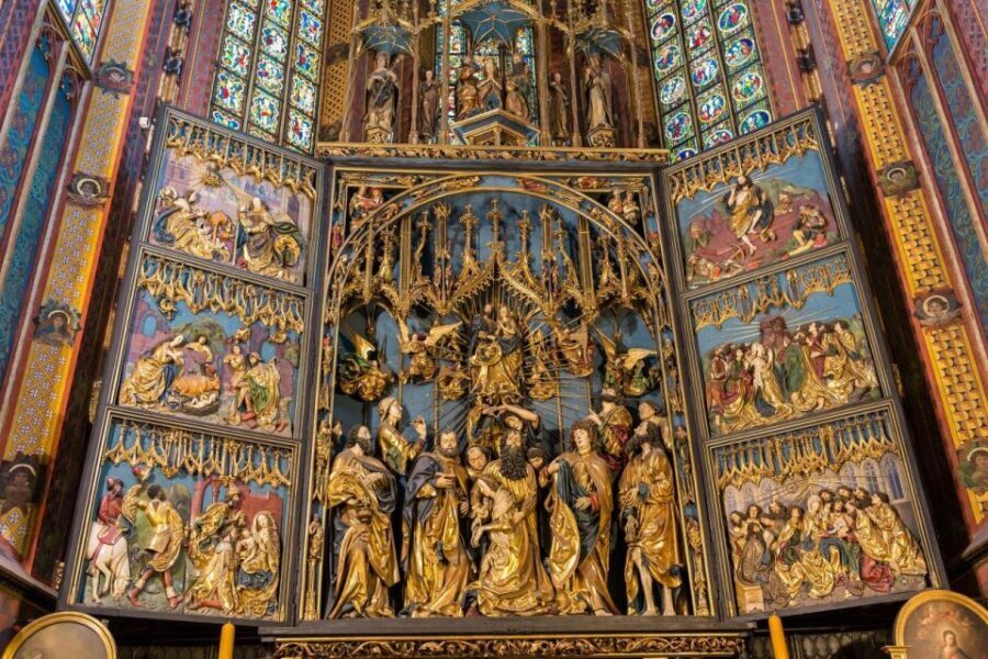 Krakow's Old Town, St. Mary's Church and Rynek Underground - FAQs