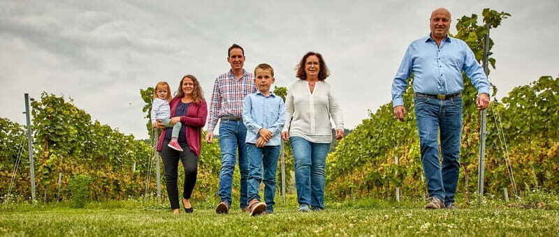 Kröv/Gut Hermes: Make your own sparkling wine  sparkling wine tasting experience - A Closer Look at the Itinerary and Experience