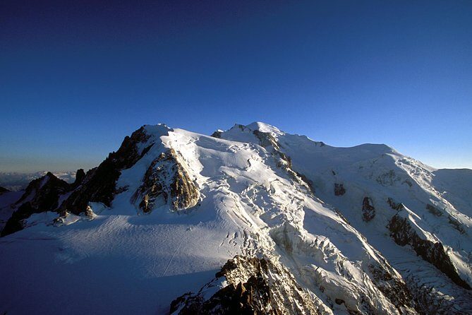 (KTG114) - Chamonix Skiing day from Geneva - The Arrival: Setting the Stage for a Day on the Slopes