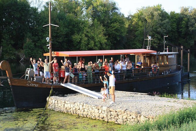Kupa River Cruise in the Traditional itna laa boat in Karlovac - Introduction: A Unique Waterway Experience in Croatia