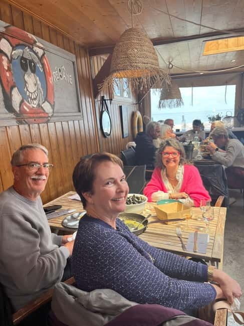La Flotte : French lesson in a café and guided tour. - What Makes This Tour Special?