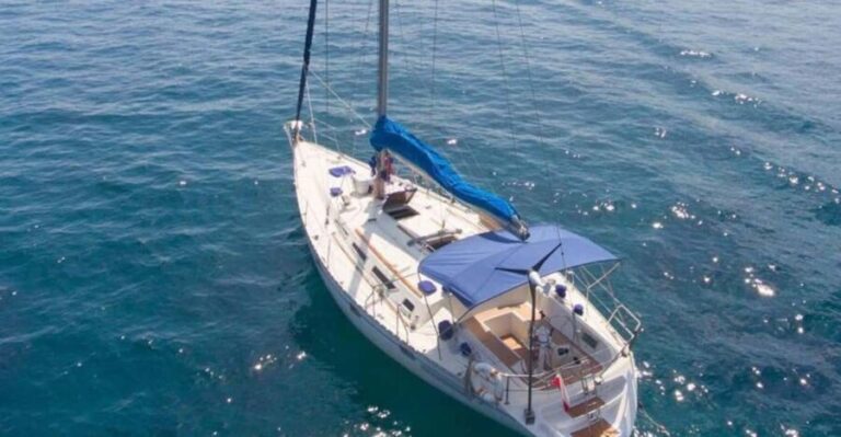 La Maddalena Arcipelago: sailing tour among the Islands - The Boat and Comfort