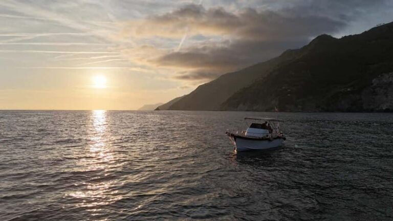 La Spezia: Cinque Terre Sunset Tour - Practical Tips for Your Sunset Tour