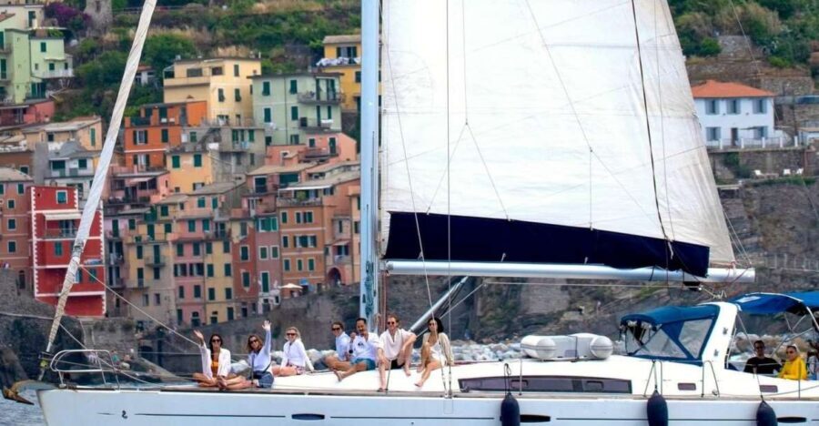 La Spezia : Private Sailboat tour of cinque terre with lunch - The Itinerary: A Day in the Cinque Terre from a Different Angle