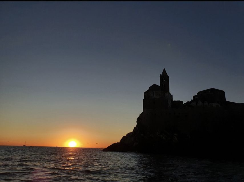 La Spezia: Sunset Boat Tour with Aperitivo and Snacks - Why This Tour Stands Out