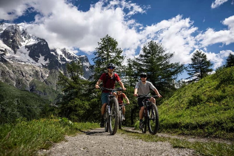La Thuile: E-Bike ride to Discover Chaz Dura & Lake Verney