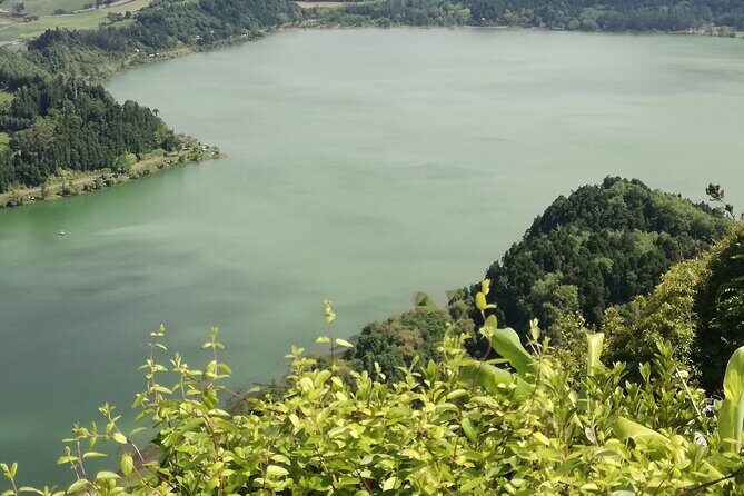 Lagoa do Fogo and Nordeste with lunch included 89.00 per person - The Value of the Tour