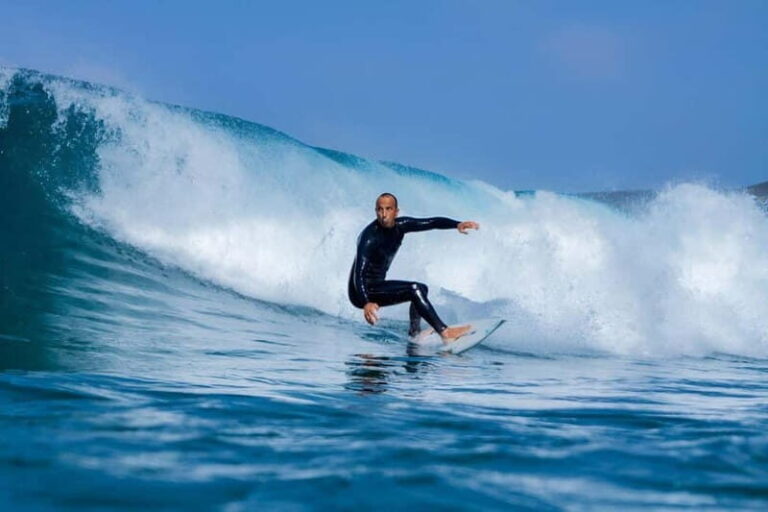 Lagos: group surf lessons for all levels - What’s Included and What Not