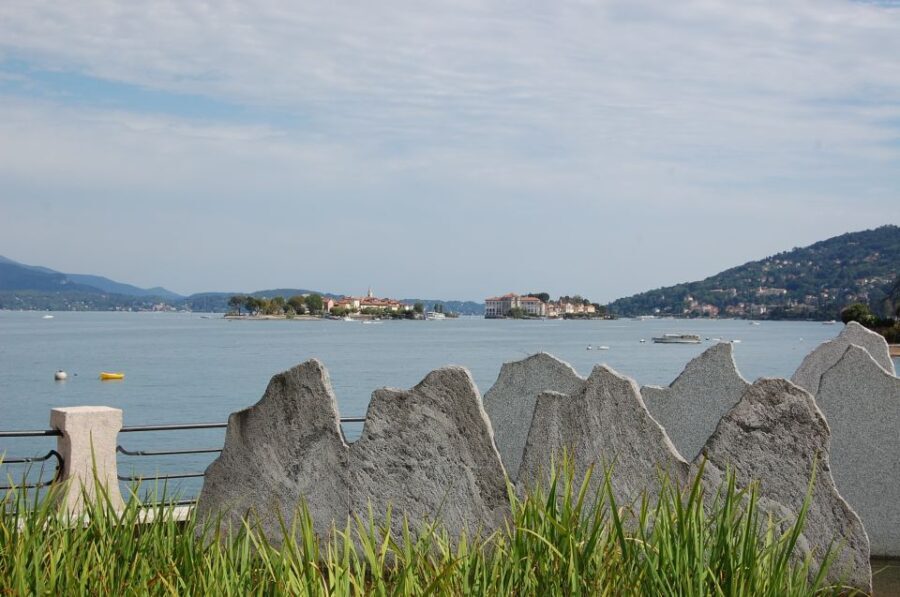 Lake Maggiore: Borromean Islands Tickets with Boat Transfer