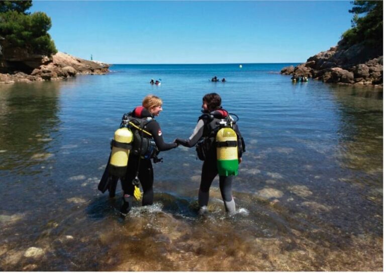 L'Ametlla de Mar: Sea diving with instructor - What Makes this Experience Stand Out