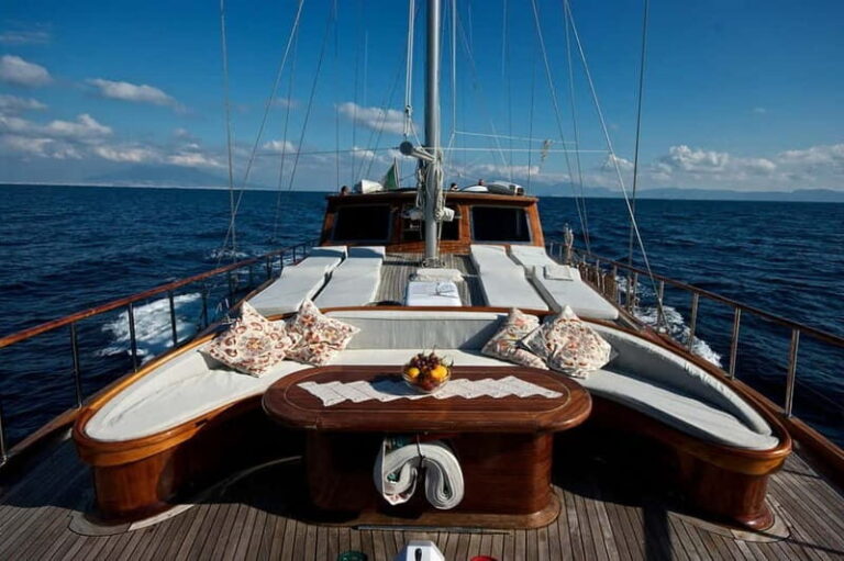 Lampedusa: Elegant Day Boat Tour with Lunch on board - Why This Tour Matters for Your Trip