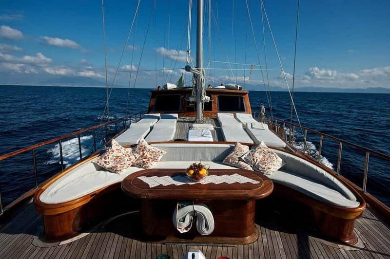 Lampedusa: Elegant Day Boat Tour with Lunch on board - Why This Tour Matters for Your Trip