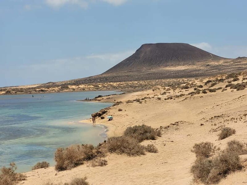 Lanzarote: Excursion to La Graciosa with 4x4 Adventure - The 4x4 Tour: Discovering La Graciosa’s Hidden Gems