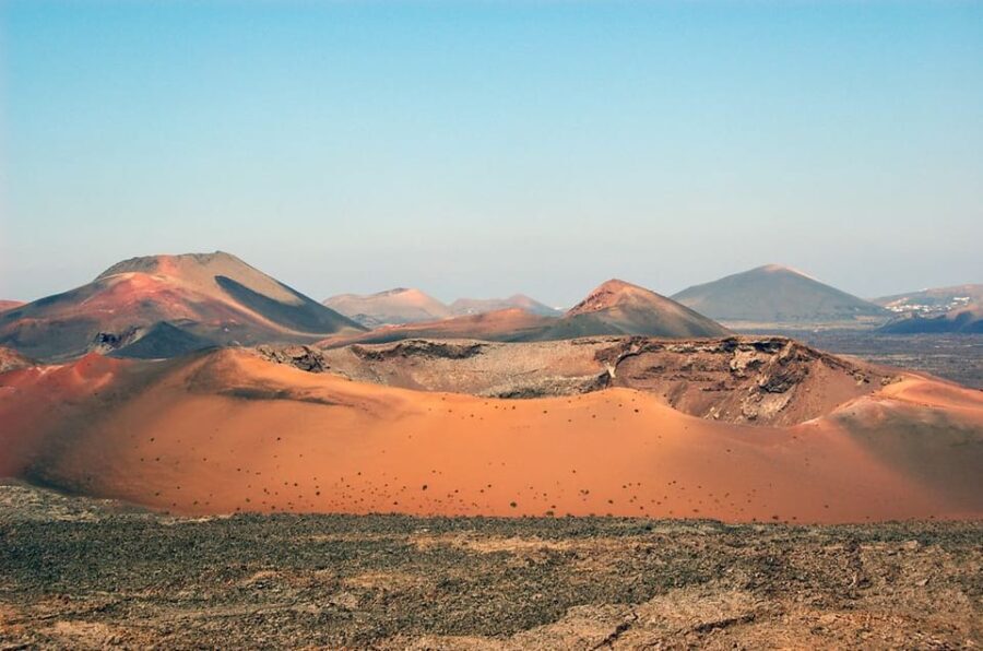 Lanzarote: Guided Day Trip to Timanfaya Park & Lago Verde - Coastal Marvels & The Green Lagoon