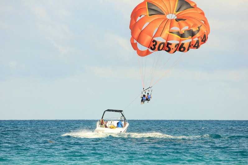 Lanzarote: Parasailing Adventure in Puerto del Carmen - Detailed Breakdown of the Itinerary