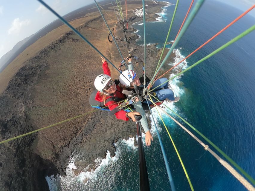 Lanzarote: Tandem Paragliding - Whats the Experience Like to Actually Fly?