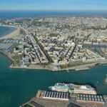 LE HAVRE: 20 minutes Helicopter Flying Lesson - Who Will Love This Experience?