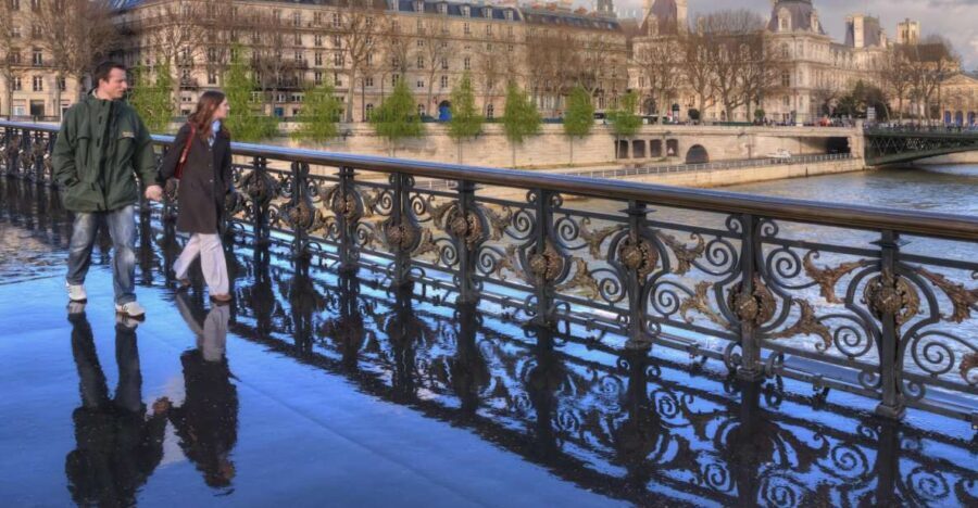 Le Marais: Explore Old Paris with a Local Host - What to Expect from Your Private Guided Tour