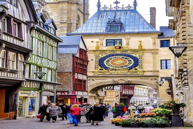 Le Marais & Notre Dame Guided Walking Tour - The Itinerary: Highlights & Pitfalls