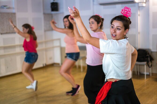 Learn Rumbas or Sevillanas in 90 minutes - Gift Flower - A Closer Look at the Practical Details