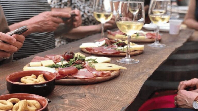 Lecce: Guided Tour & Wine Tasting by Bike - The Itinerary in Detail: What to Expect