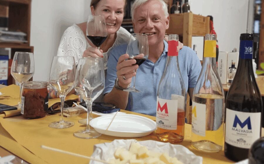 Lecce: Guided Tour & Wine Tasting by Rickshaw - Exploring Lecce: A City of Baroque Marvels