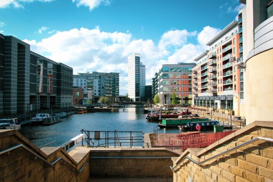 Leeds: Daily Guided City Center Walking Tour (10:30am) - Walkable Highlights and Hidden Gems