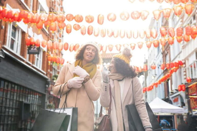 Leeds: Express Walk with a Local - Why Travelers Love This Experience