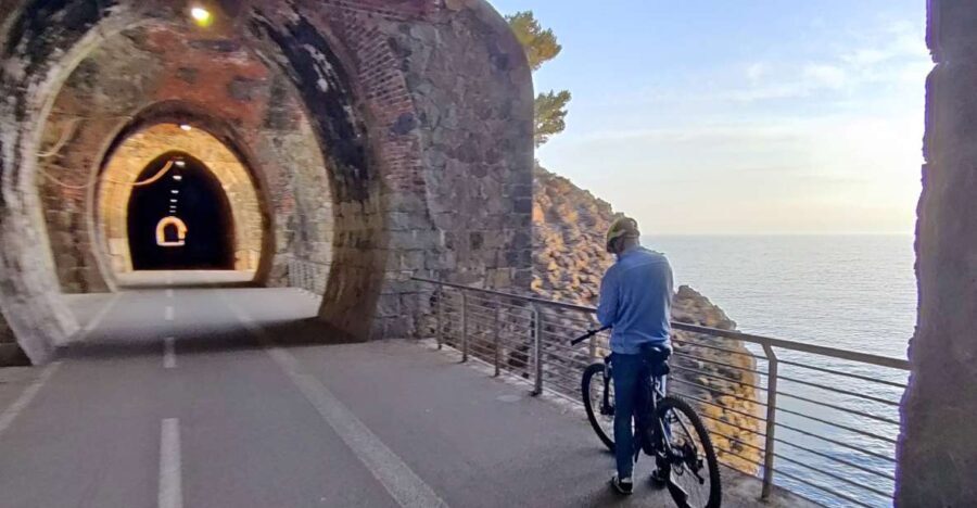 Levanto: Guided E-Bike Tour in Framura with Wine & Focaccia - Key Points