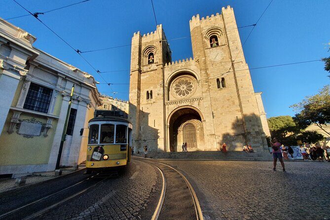 Lisboa: Old Town, New Town & Belem Private Full Day Tour - Belém: The Historic and Culinary Center