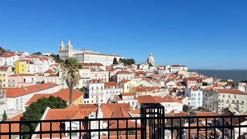 Lisboa: Tuk Tuk ride in Alfama & pick-up you at the hotel. - Practical Details & What to Expect