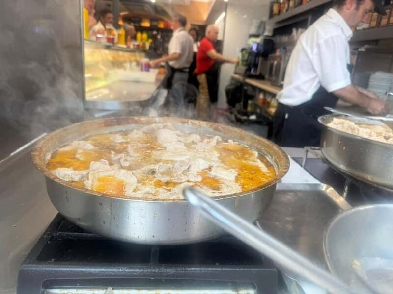 Lisbon: 2.5-hour city tour with 4 local tastings - A Deep Dive into the Lisbon City & Tasting Tour