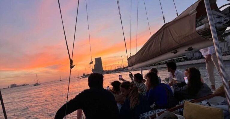 Lisbon: 2H Sunset Boat Cruise Tour with Drinks - Sampling Portuguese Flavors on the Water