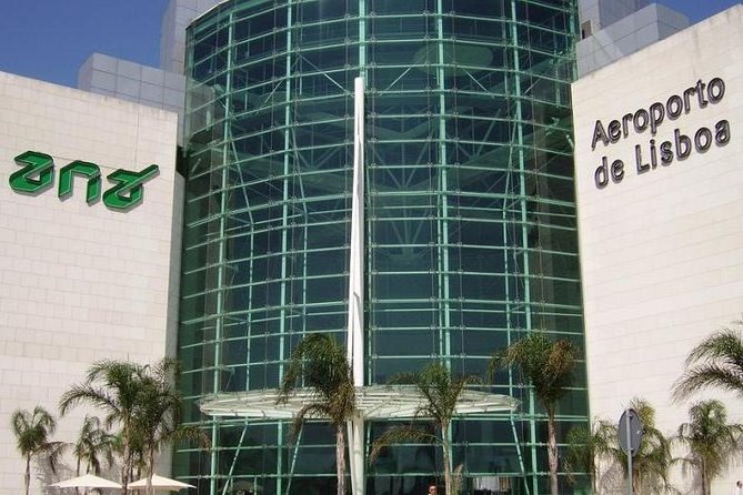 Lisbon Airport Transfer to Sesimbra or Azeitão - What You Can Expect from the Transfer