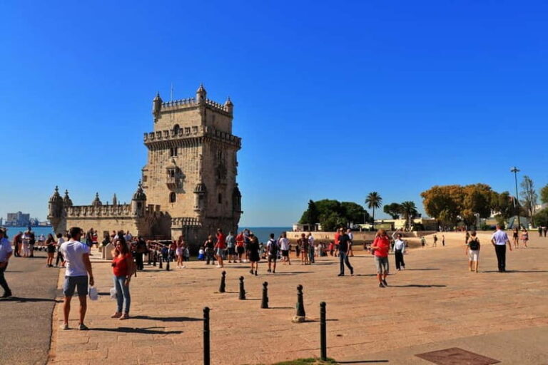 LISBON: Amazing Tuktuk tours with a local portuguese guide - Authenticity and Personal Touches