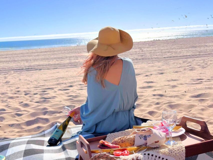 Lisbon: Beach Brunch Picnic with Set-Up and Transfers - The Setting and Views