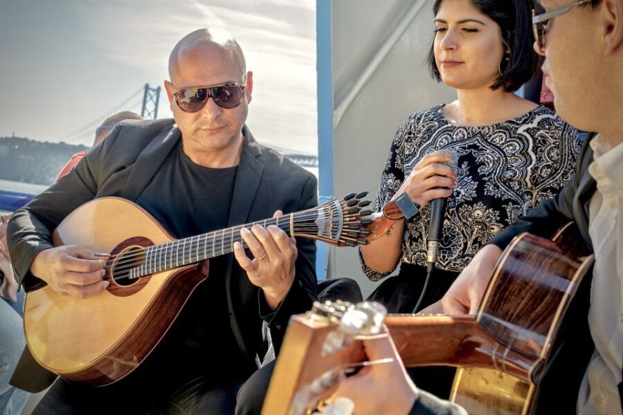 Lisbon: Boat Cruise with Live Fado Performance and a Drink - Authentic Lisbon Views and Sound