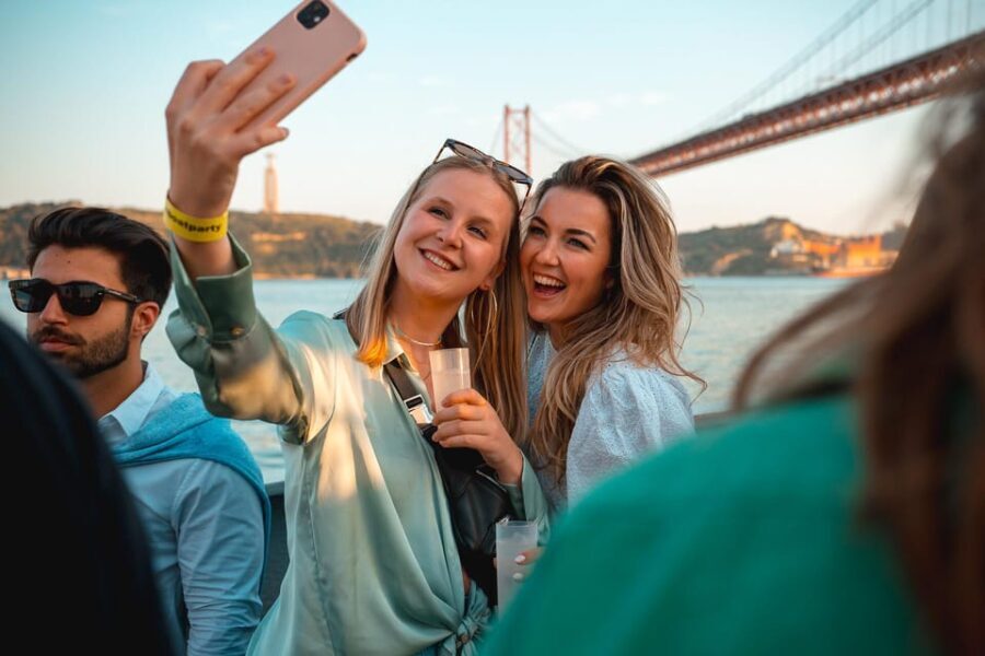 Lisbon Boat Party - Live DJ & Afterparty with VIP Club entry - The Itinerary Breakdown