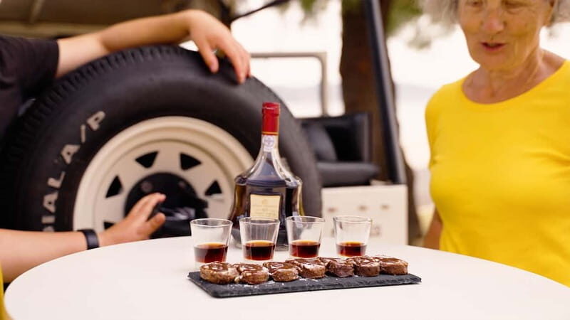 LISBON DAILY TOUR in a Vintage Jeep with FOOD&DRINK Tastings - Food & Drink Tastings: A Culinary Exploration