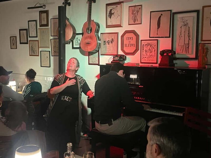 Lisbon: Fado Dinner Show with Traditional Portuguese Cuisine - The Performers and the Fado Experience