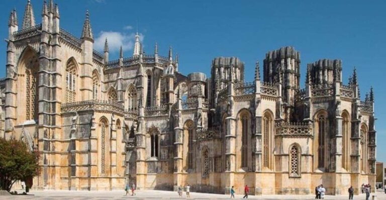 Lisbon: Fátima, Batalha Monastery, Nazaré and Óbidos Tour - In-Depth: What to Expect from Each Stop
