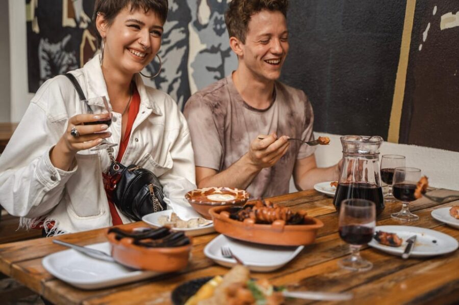 Lisbon: Food Tour with Local Tastings and Drinks - Who Should Sign Up?