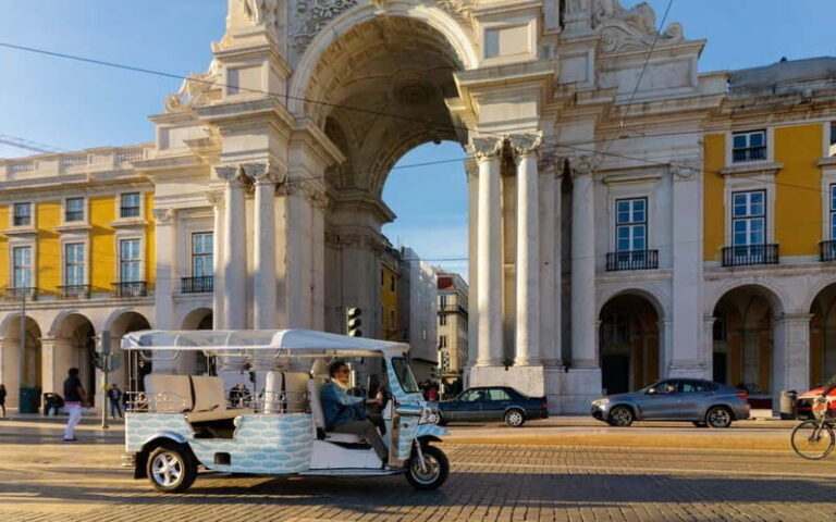 Lisbon: Historical Sightseeing Tuk Tuk Tour - Breakdown of the Itinerary