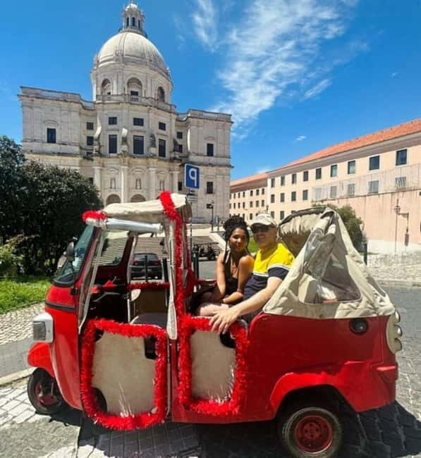 Lisbon Old-Town Tuktuk tour - The Experience in Detail